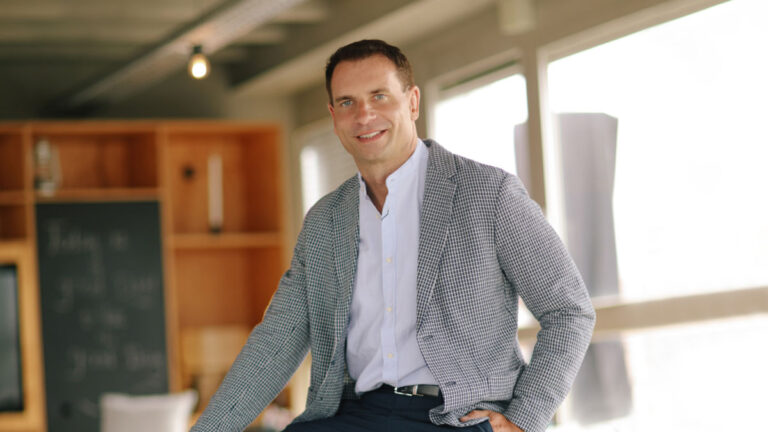 Oliver Herbig von der karriere tutor: Weiterbildung als Karriere-Motor